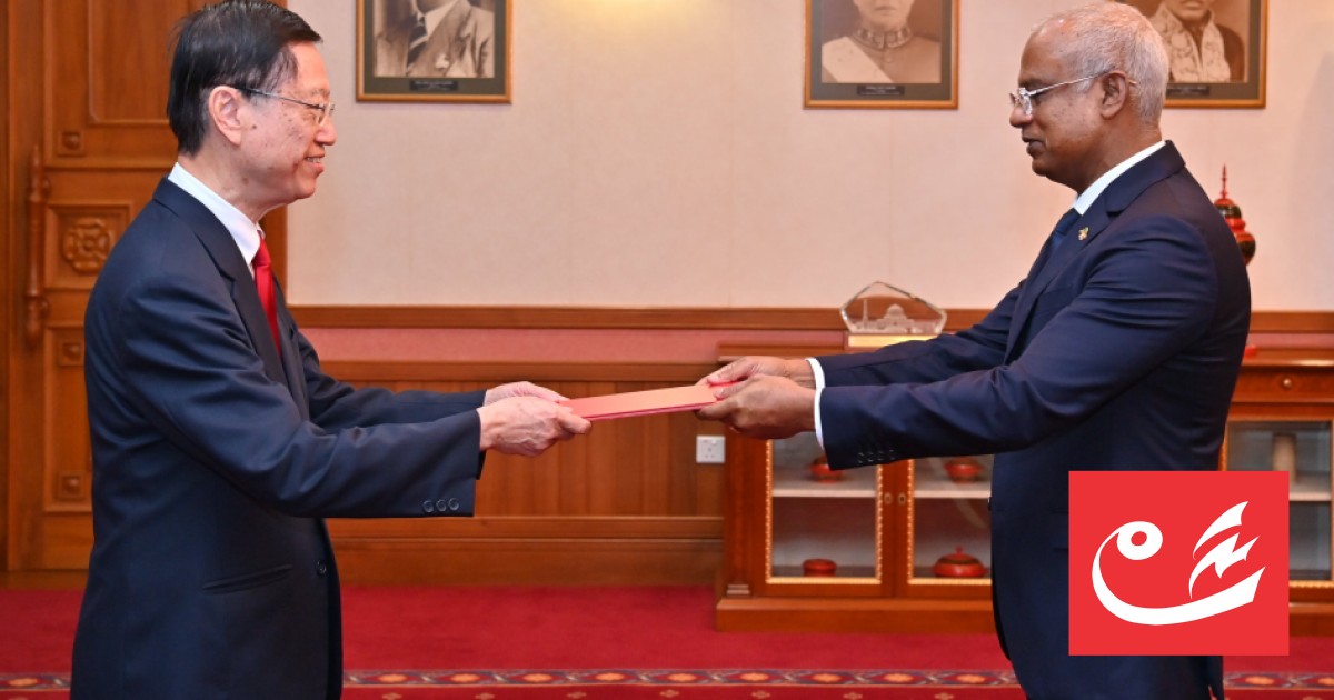 Ras Online - The High Commissioner of Singapore presents credentials to ...