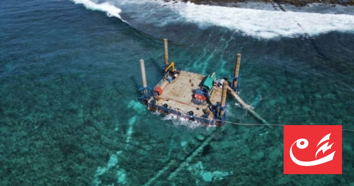 Ras Online - Mission to salvage the platform from Villimale reef on ...