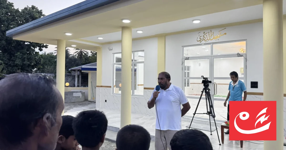 Ras Online - Gasim Ibrahim builds Mosque in Maamigili