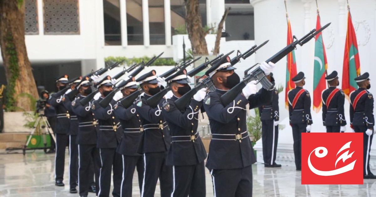 Ras Online - Flag mounting ceremony held to celebrate Victory Day
