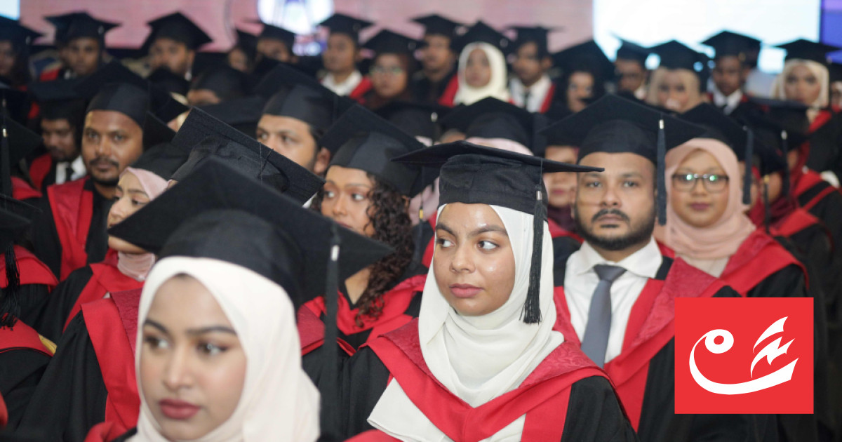 Ras Online - 1237 ދަސްވެނިންނާއެކު ވިލާ ކޮލެޖުގެ ދަސްވެނިވުން ކާމިޔާބުކަމާއެކު ބާއްވައިފި